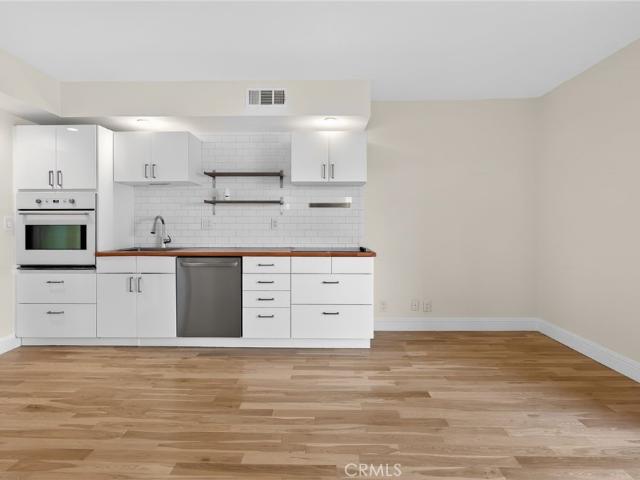 1131 Alta Loma 308