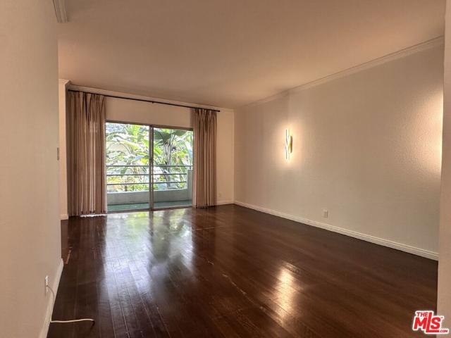 1131 Alta Loma Road 208