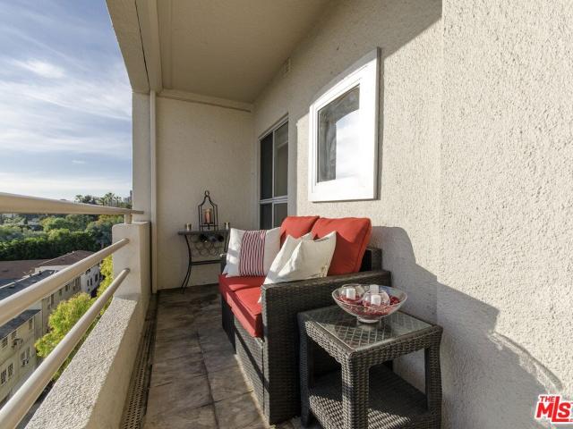 1131 alta loma road 403