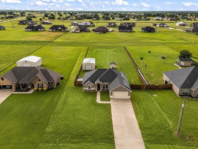 1131 Appaloosa Cir, Angleton, TX 77515