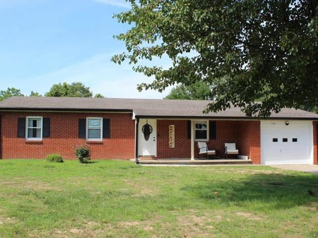 1131 Bleich Rd, Paducah, KY 42003