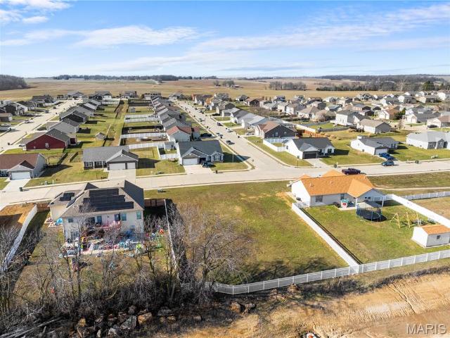 1131 Castle Green Dr, Waterloo, IL 62298 | MLS #26001