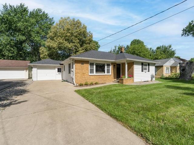 1131 Coolidge Ave, Kalamazoo, MI 49006
