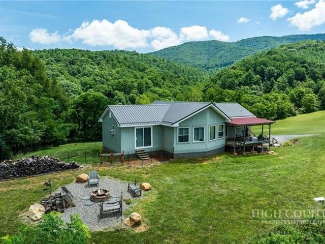 1131 Dug Hill Rd, Mountain City, TN 37683
