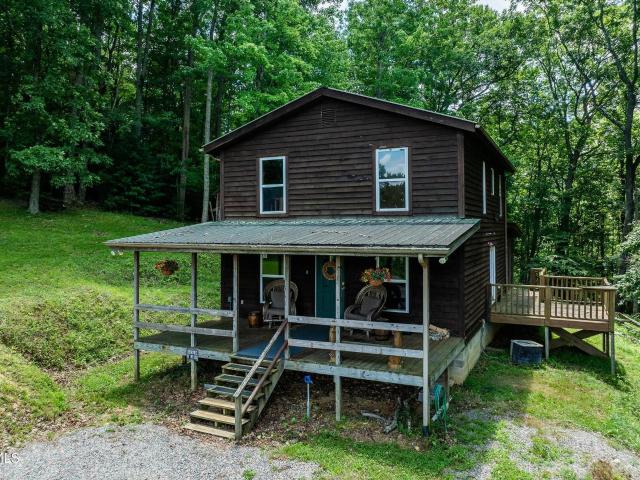 1131 Dug Hill Road