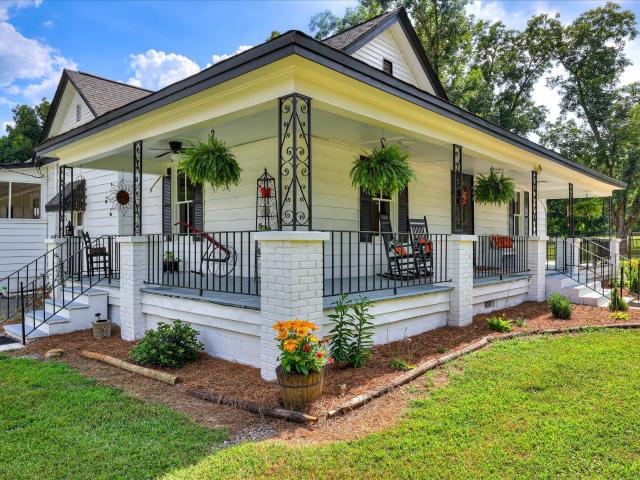 1131 Highway 378 E
