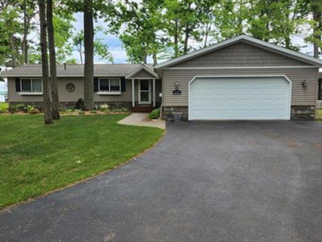 1131 Lagoon Ave, Lewiston, MI 49756