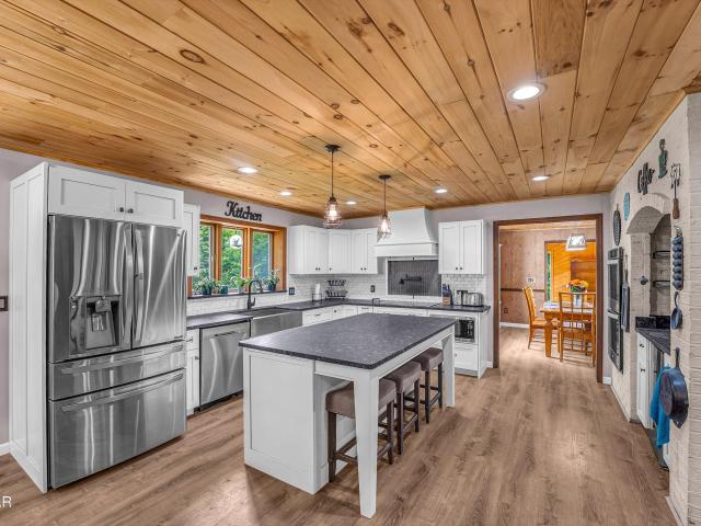 1131 Lindsey Drive