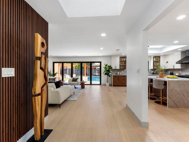 1131 Ruth Drive