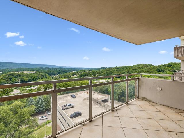 1131 Stringers Ridge Road
