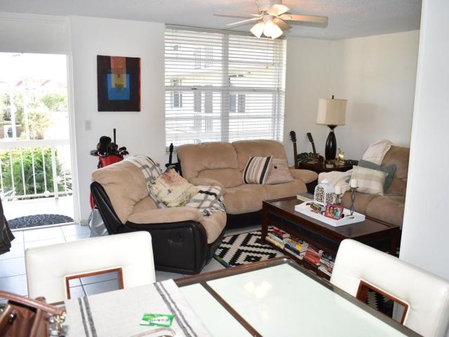 1131 SE 4th St, Unit 3060, Boynton Beach, FL 33435 | MLS #R11149 | Compass
