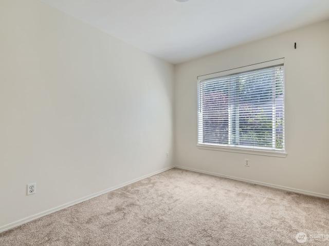 1131 th St SW, Unit J3, Everett, WA 98204 | MLS #2408
