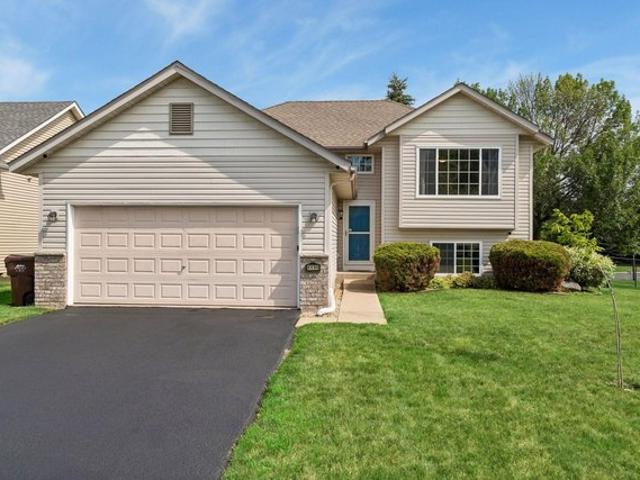 1131 Village St SE, New Prague, MN 56071