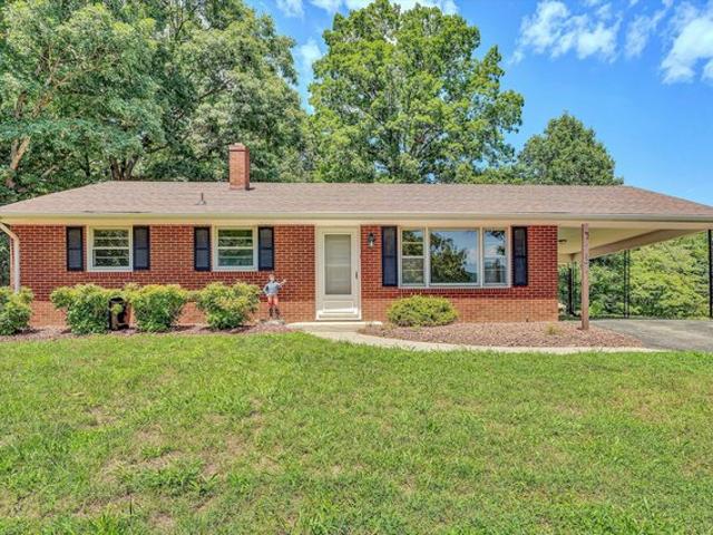 1131 2nd St, Blue Ridge, VA 24064