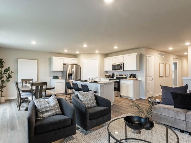 1131 33RD Court SW