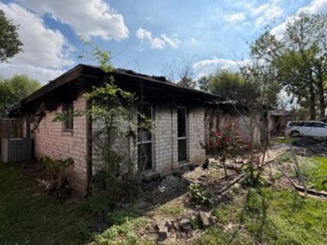 11323 Glenwolde Dr, Houston, TX 77099 | MLS #74969 | Compass