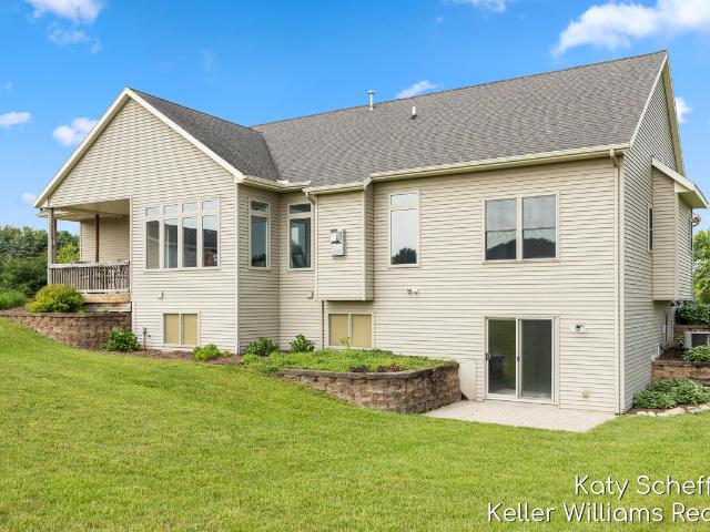 11320 Long Lake Drive