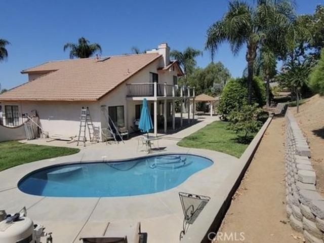 11320 Ridgemont Dr, Moreno Valley, CA 92557