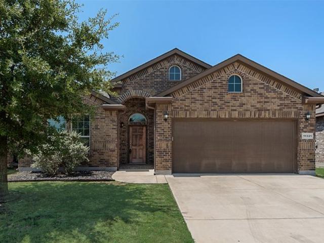 11321 Gold Canyon Dr, Fort Worth, TX 76052