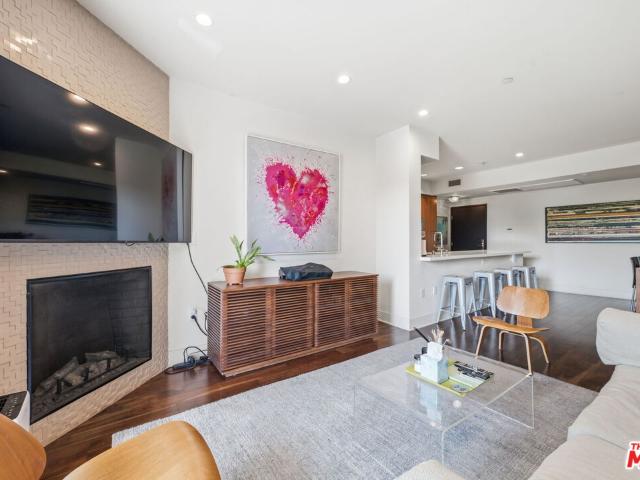 11321 Missouri Ave, Unit 203, Los Angeles, CA 90025 | MLS #26720 | Compass