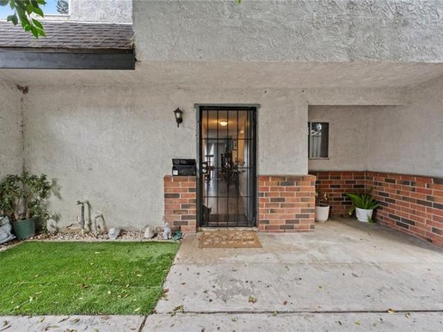 11321 Parkgreen Ln, Garden Grove, CA 92843