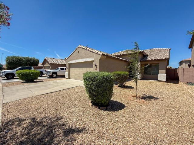 11322 W Buchanan Street