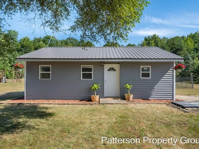 11322 Hall Rd, Ravenna, MI 49451