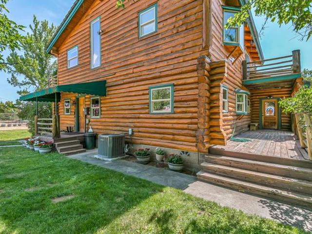 11322 Modoc Rd, White City, OR 97503