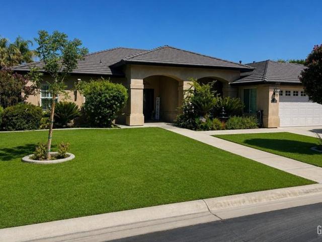 11322 Stroke Cutters Dr, Taft, CA 93268