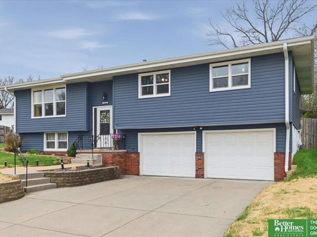 11324 Castelar Cir, Omaha, NE 68144