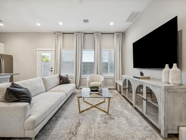 11326 Stonework Garden Lane