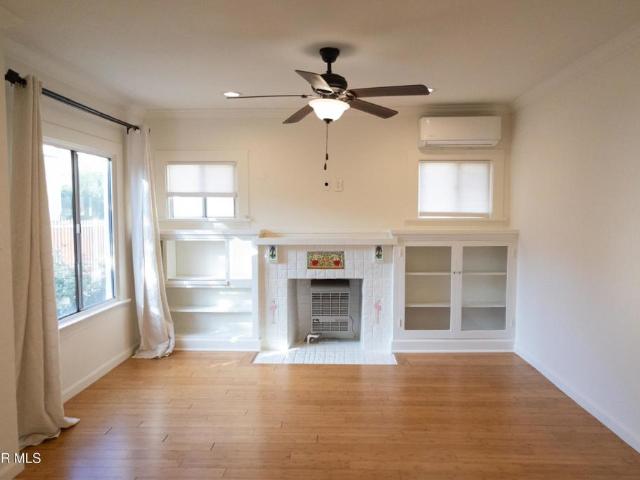 1132 Mariposa Avenue