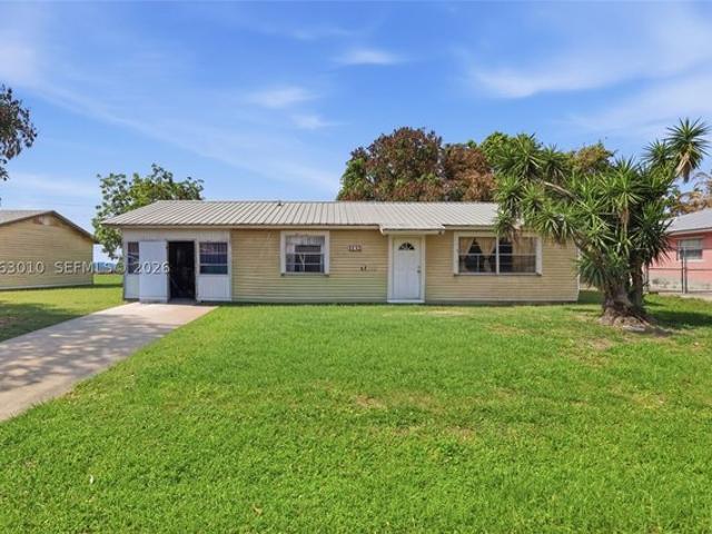 1132 Mississippi Ave, Clewiston, FL 33440