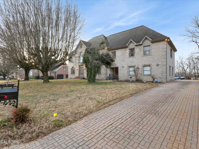 1132 Brentwood Point