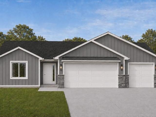 1132 Cullen St, Saint Peter, MN 56082