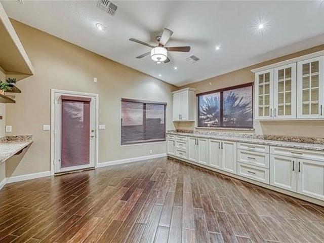 1132 Calico Ridge Dr, Henderson, NV 89011