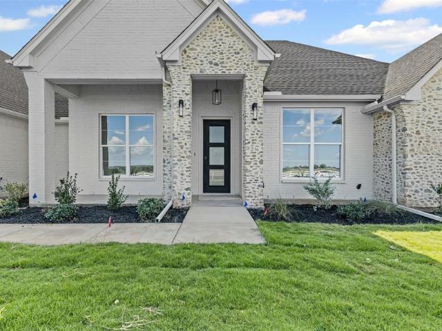 1132 Dobbs Trail, Springtown, TX 76082 | MLS #21059