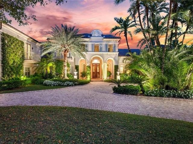 1132 Dormie Dr, Naples, FL 34108