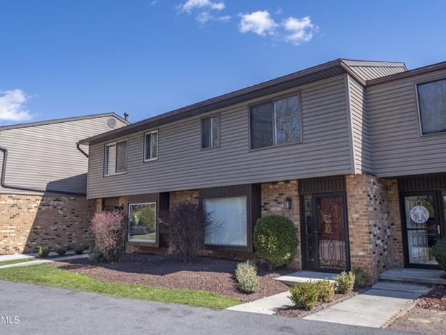 1132 Fairway Townhouse Ln, Hollidaysburg, PA 16648