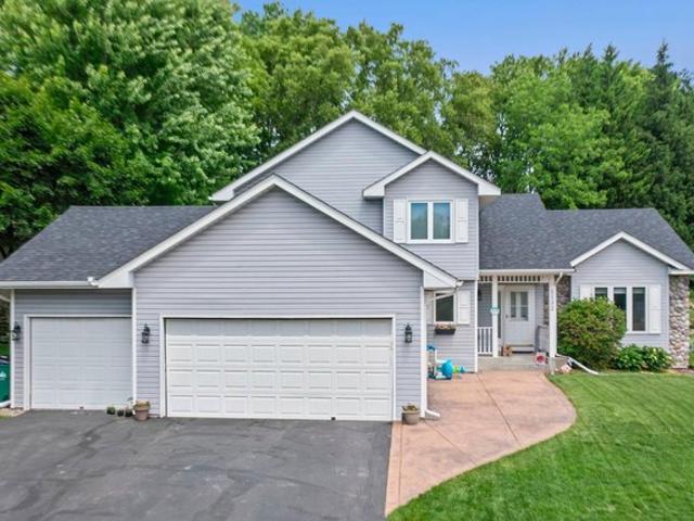 1132 Falls Cir, Chaska, MN 55318
