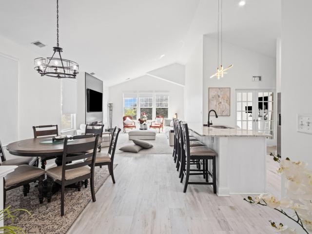 1132 Foxridge Lane