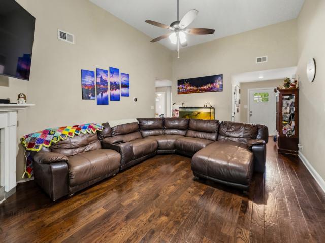 1132 Racker Dr