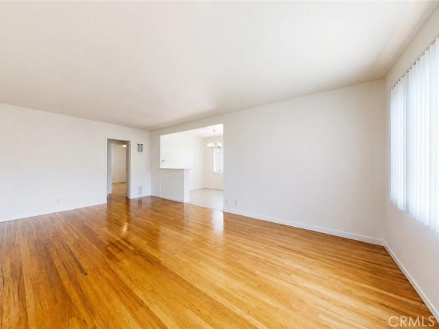 1132 S Holt 7