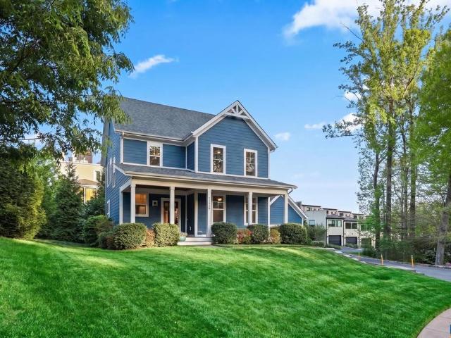 1132 Vegas Ct