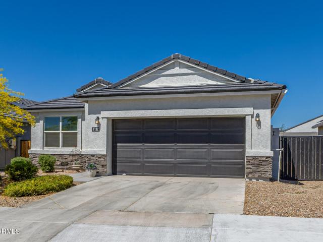 1132 w del monte place