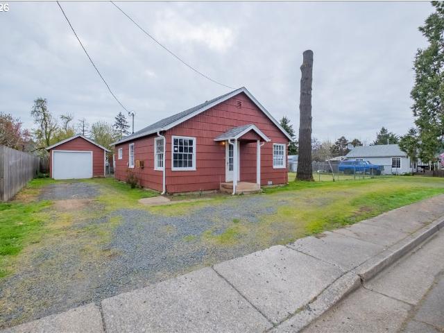 1132 2ND AVE