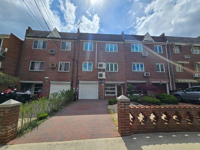 1132 76th St, Brooklyn, NY 11228
