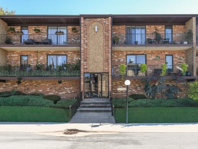 11333 Moraine Dr Apt G, Palos Hills, IL 60465