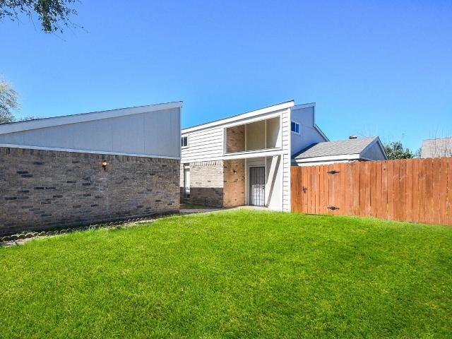 11330 Bandlon Dr, Houston, TX 77072 | MLS #21646 | Compass