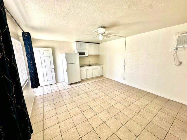 11330 Palm Drive 2